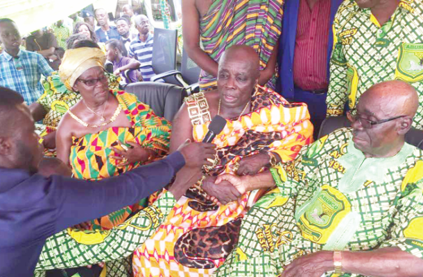 Abuscodians honour Appiah Menka - The Ghana Guardian News