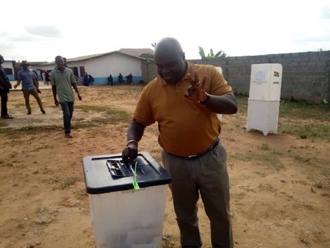 (PHOTO) NDCdecides: Julius Debrah Casts his vote - The Ghana Guardian News