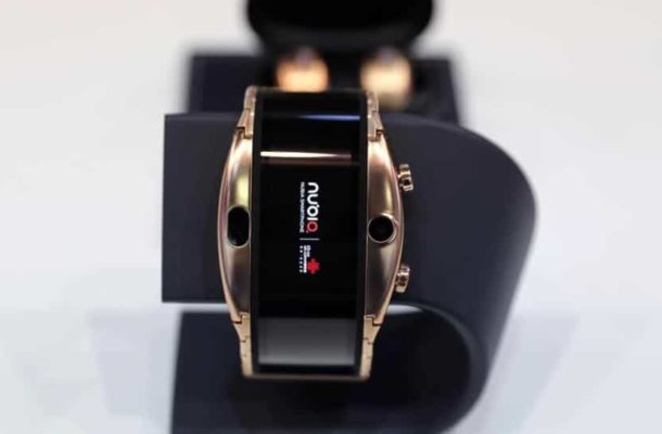 MWC 2019: Nubia unveils smartwatch-smartphone hybrid with flexible OLED ...